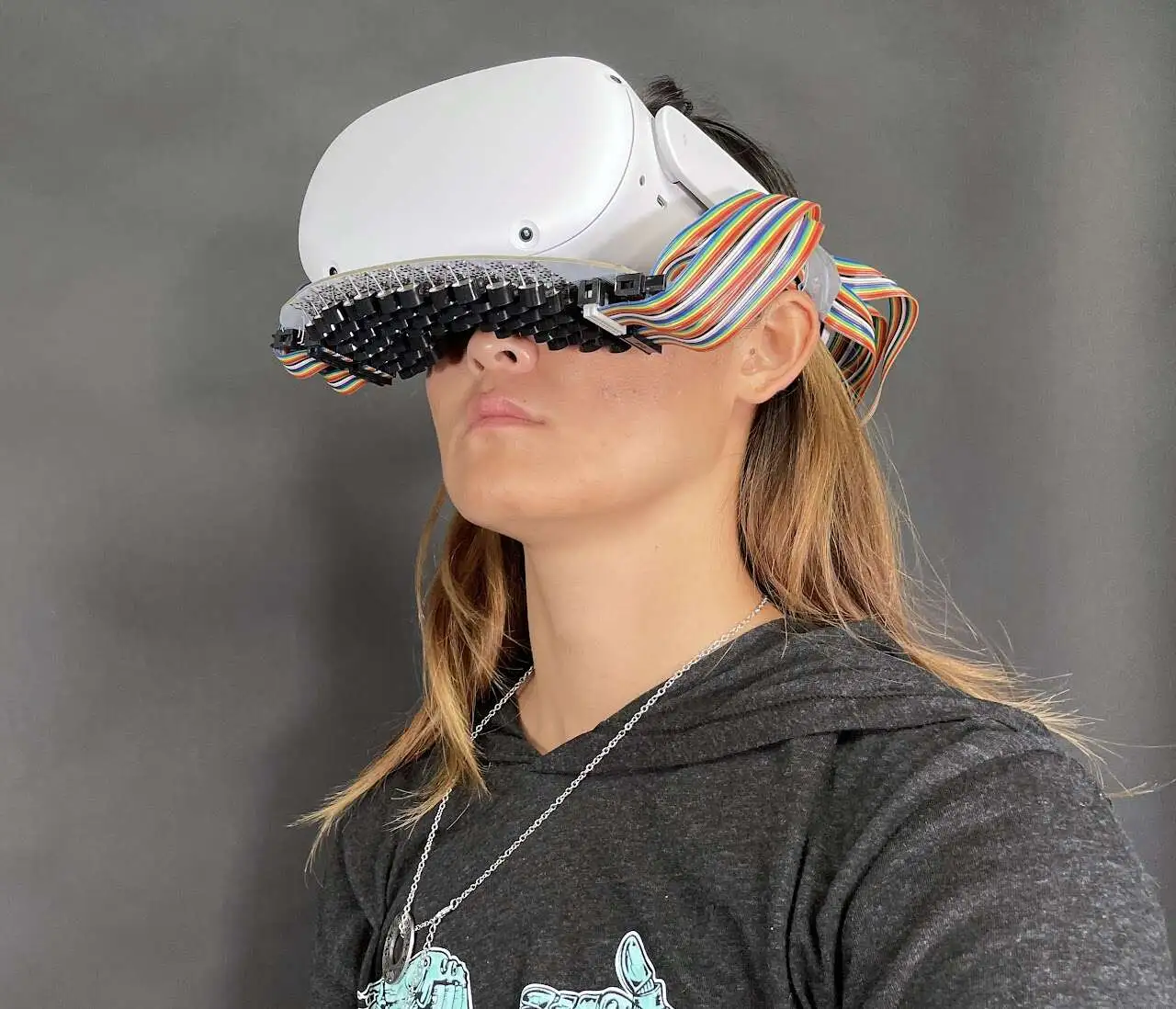 用超音波讓使用者感受到VR世界「嘴巴上」的觸覺 - 加點製造誌